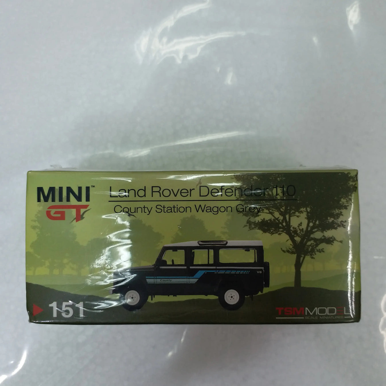 Mini GT 1:64 Scale #151 Land Rover Defender 110 County Station Wagon G ...